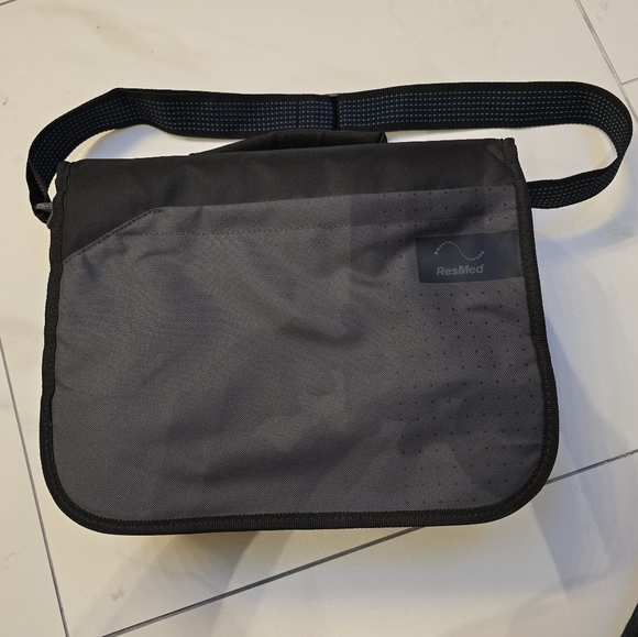 ResMed | Bags | New Resmed Airsense 1 Padded Cpap Carry Case W Shoulder ...